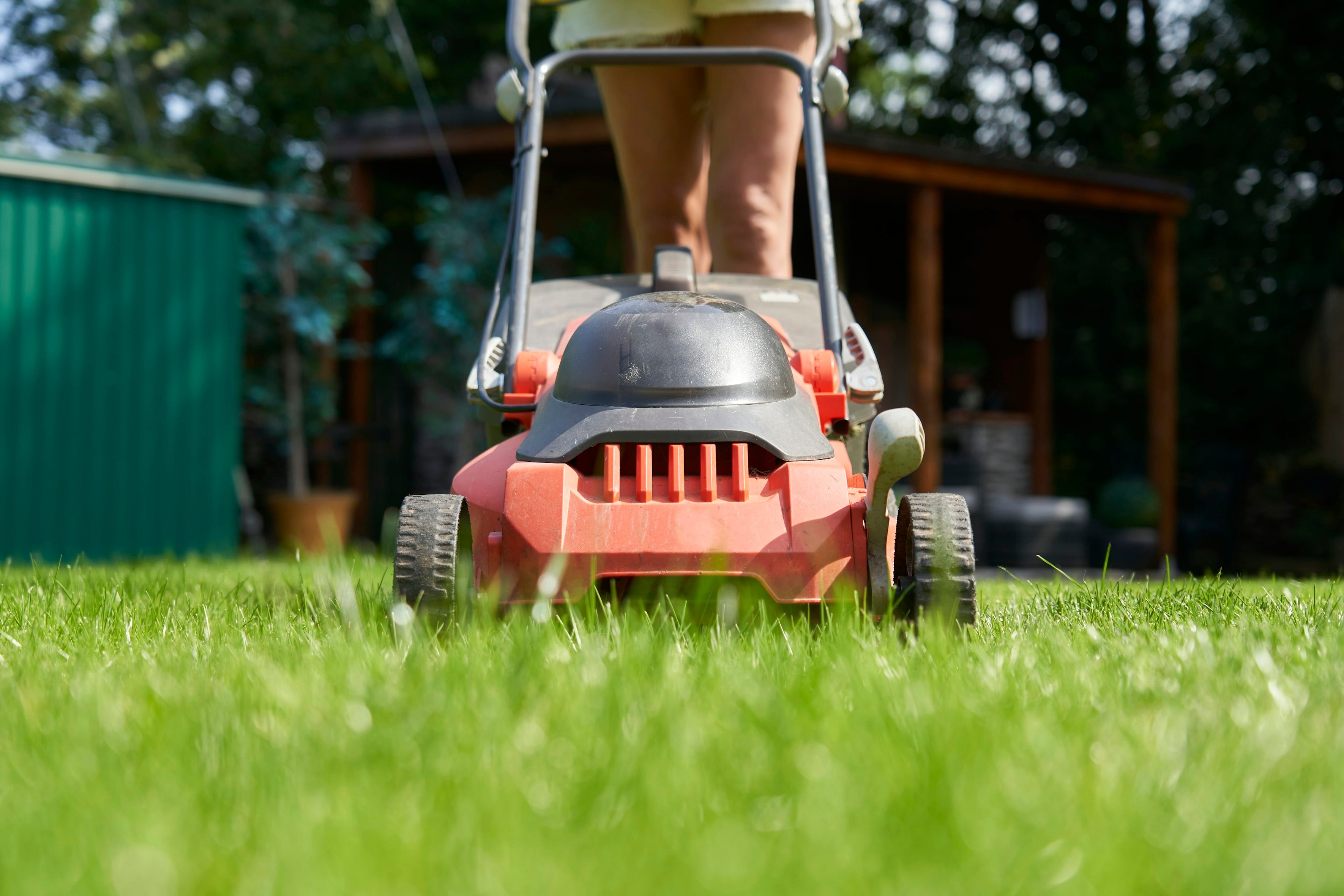 Lawn Care Price Calculator | Free Lawn Mowing Estimate Online